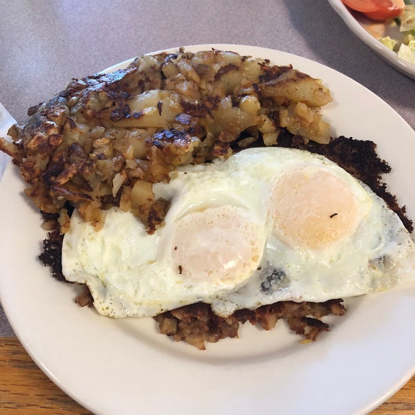 Peconic Bay Diner - Old Country Rd
