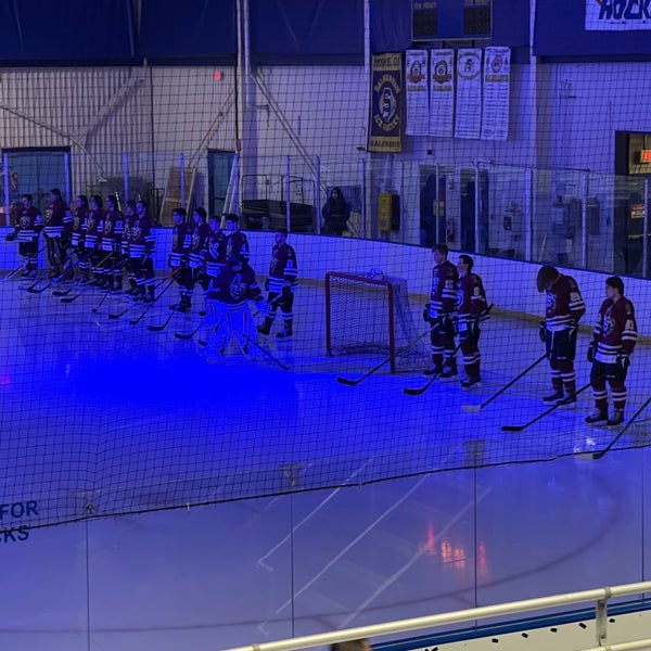 Fred Rust Ice Arena - 5 tips from 563 visitors