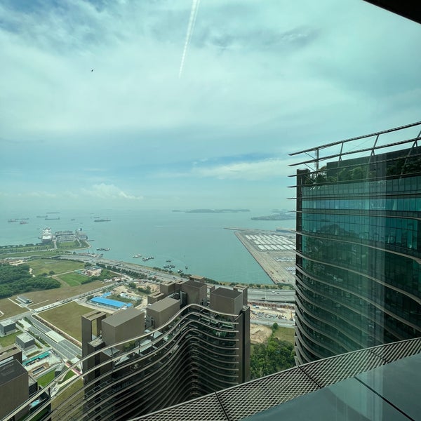 Meta APAC HQ - Financial District - Level 29 Marina One West Tower