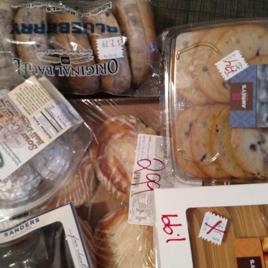 Awrey's Bakery Outlet Store - 5 tips