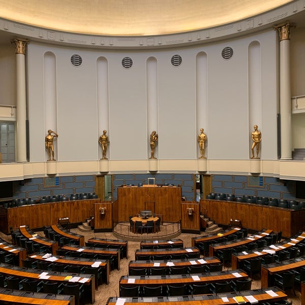 Eduskuntatalo - Etu-Töölö - 4 tips from 2543 visitors