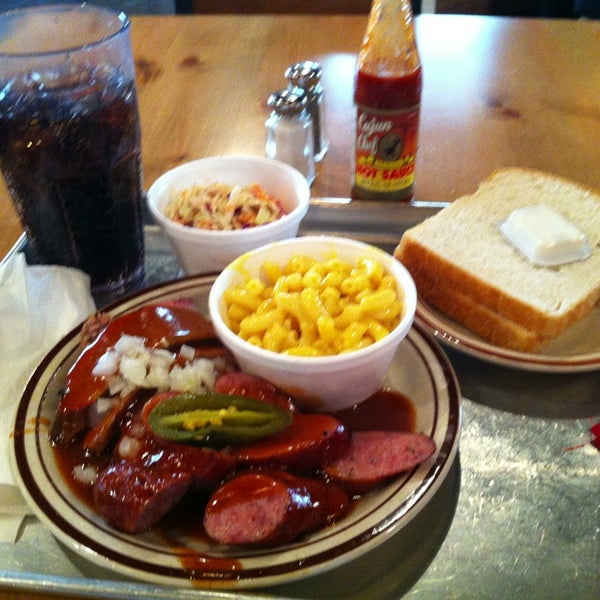 Demeris Bar-B-Q - BBQ Joint in Lazy Brook - Timbergrove