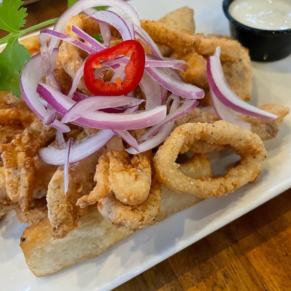 Limon Rotisserie - Peruvian Restaurant in Burlingame