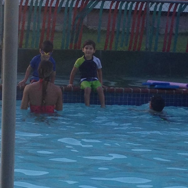 Academia Bárbara Ann Roessler - Ave. Doña Felisa Rincón de Gautier