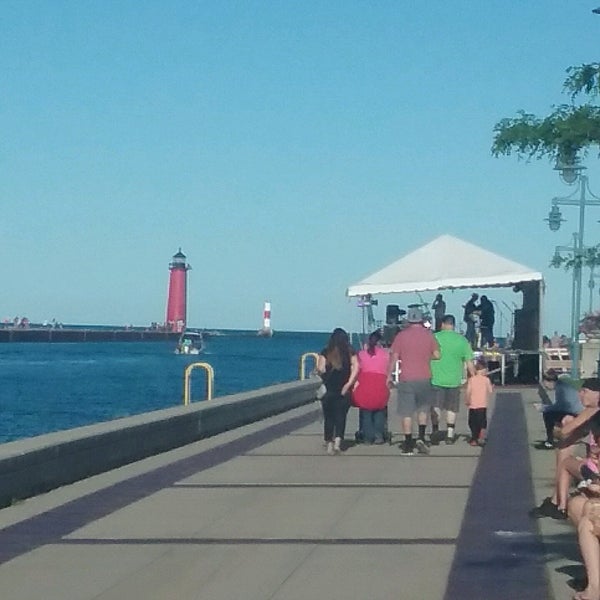 Photos at Kenosha Lakefront - Kenosha Central Business District ...