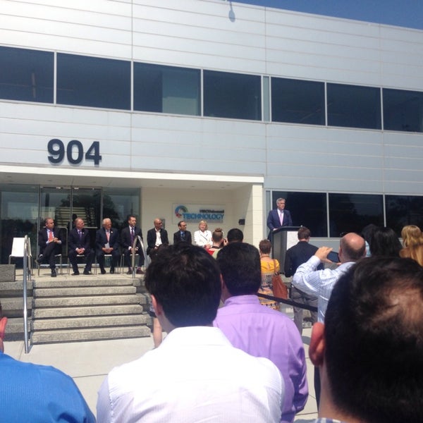 Photos at NBCUniversal Technology Center - Office in Englewood Cliffs ...