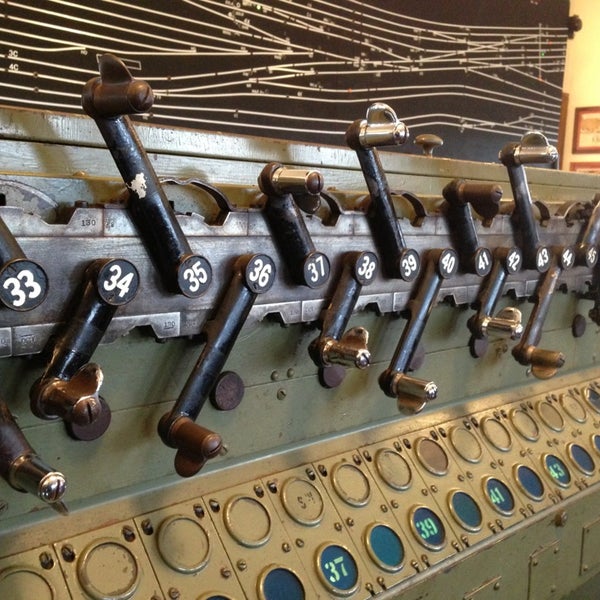 Harris Tower - Downtown Harrisburg - 637 Walnut St