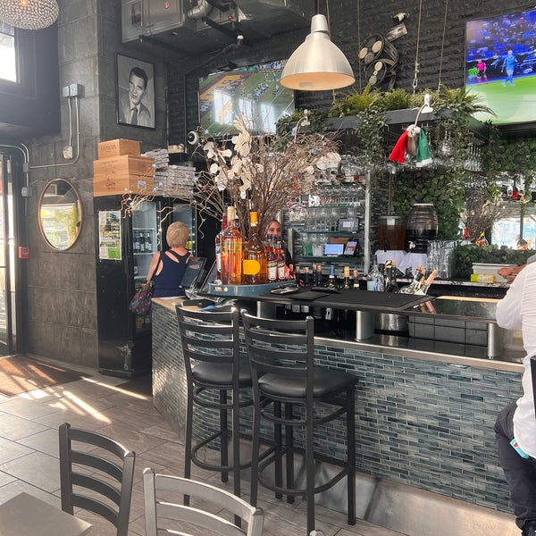 Blue Eyes Cafe - 14 tips