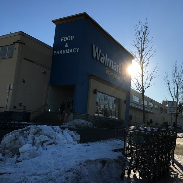 Photos at Walmart Supercentre - Renfrew-Collingwood - 31 tips from 2190 ...