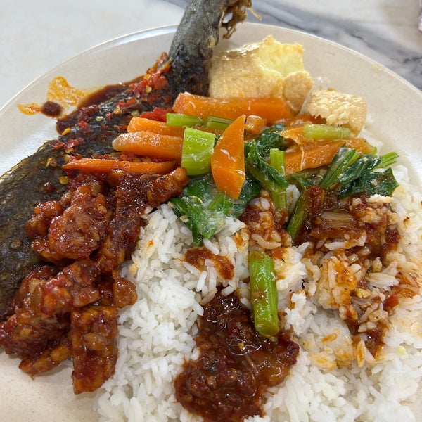 Restoran Nasi Lemak Sungai Pelek Che Dil - Cyberjaya, Selangor