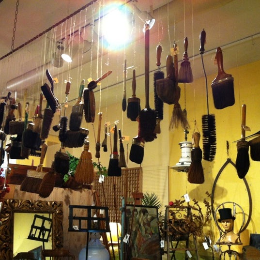 Chelsea Antiques - Petaluma, CA