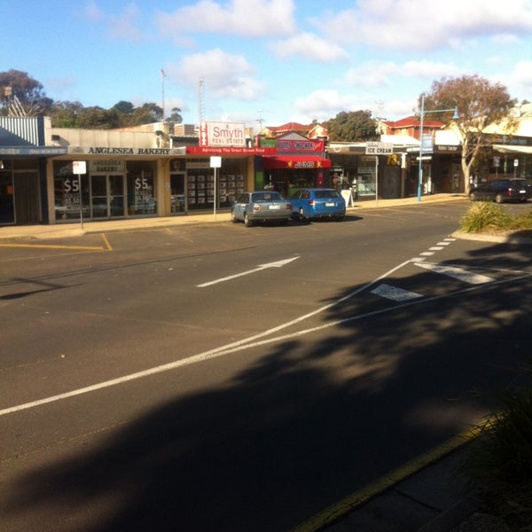 Jums BBQ Chicken - BBQ Joint in Anglesea