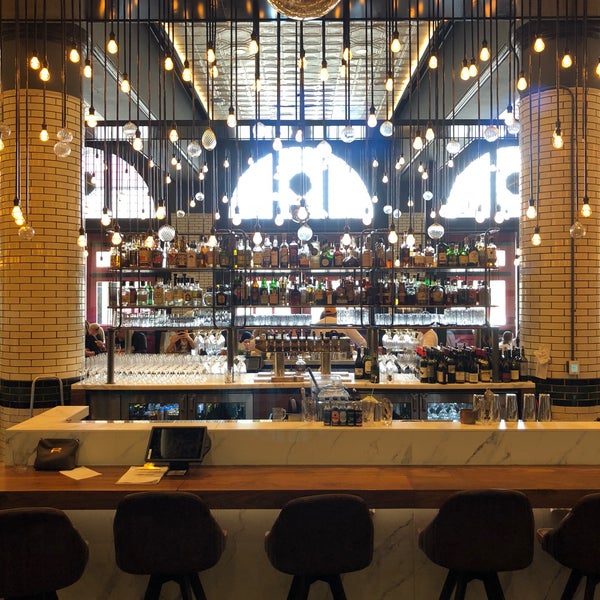 The Apparatus Room - Restaurant in Downtown Detroit