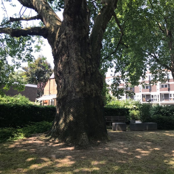 Quaker Gardens Islington | Fasci Garden