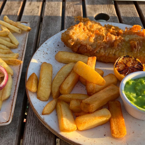 The Salt Quay - Surrey Docks - 163 Rotherhithe St