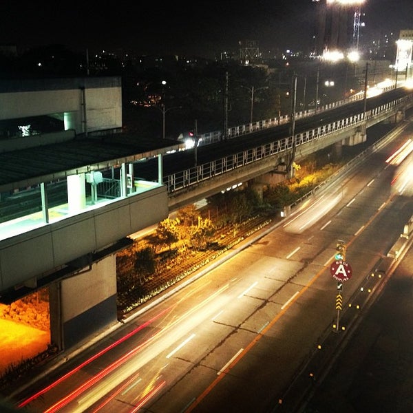 MRT3 - GMA-Kamuning Station - South Triangle - at Epifanio delos Santos ...