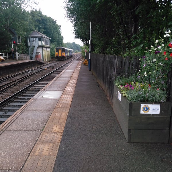 Romiley Railway Station (RML) - Compstall Rd