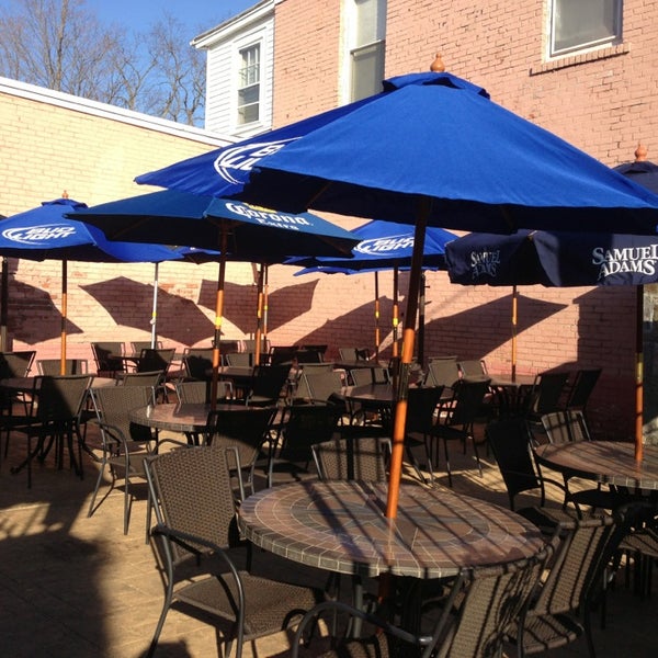 Bachi's Restaurant & Pizza - Italian Restaurant