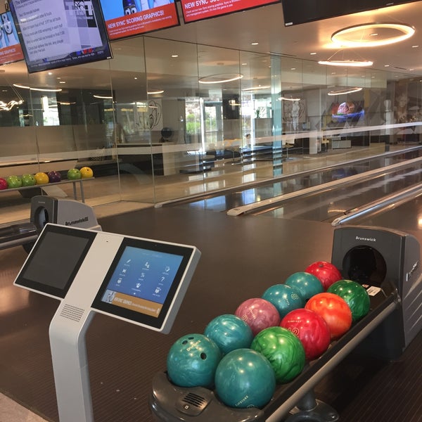 La Jolla Crossroads - San Diego, CA