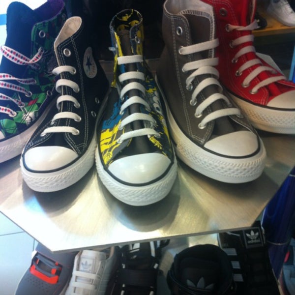 Journeys - Shoe Store