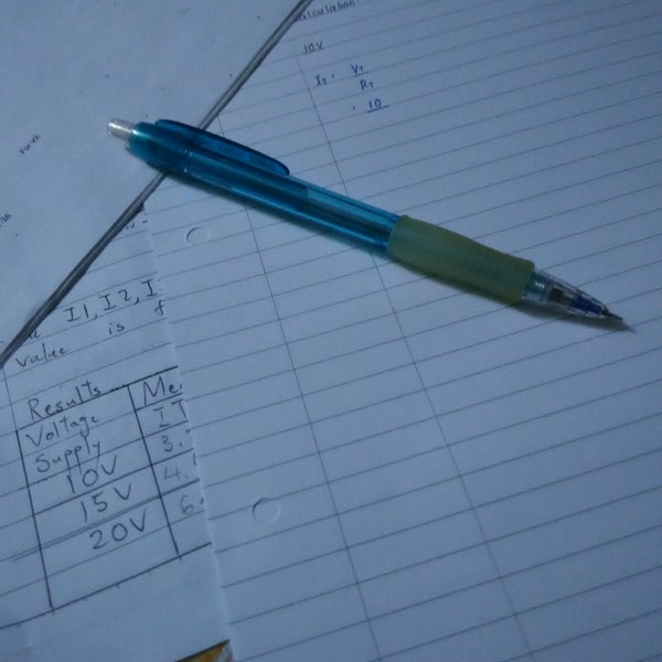 Swinburne Library - Swinburne University of Technology