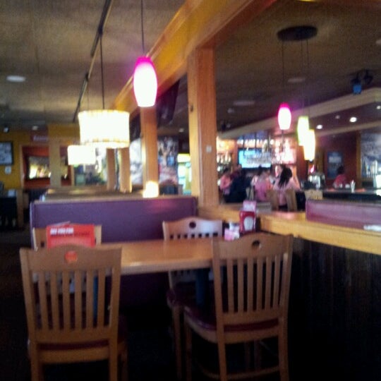 Applebees Grill Bar Emporia Va