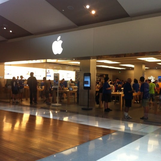Photos at Apple Chermside - 43 tips
