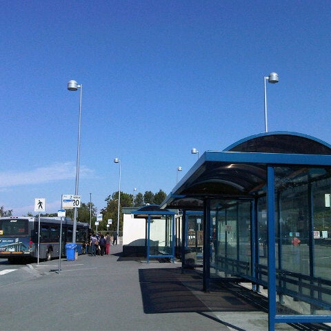 Scott Road Bus Loop - Whalley - Scott Rd Station