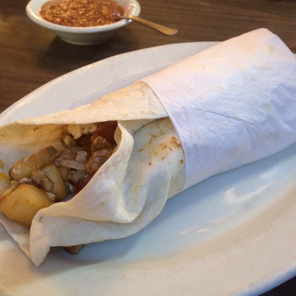 Mando's Restaurant And Bar - 1506 W. San Antonio St.