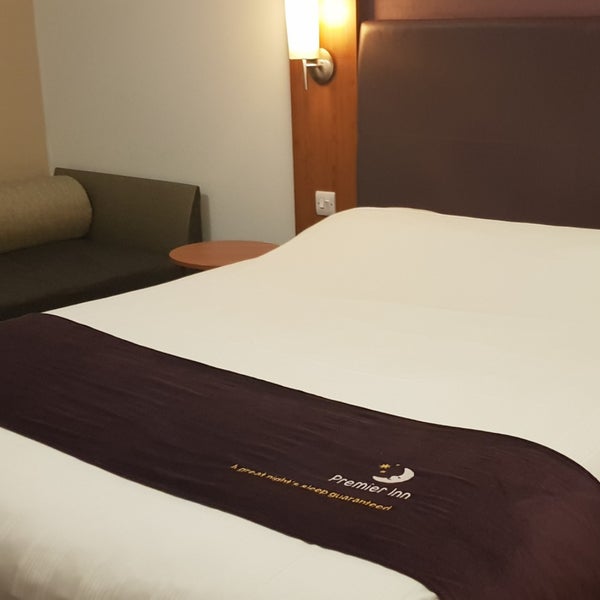 Premier Inn London Heathrow Airport Terminal 5 - 20 tips from 630 visitors
