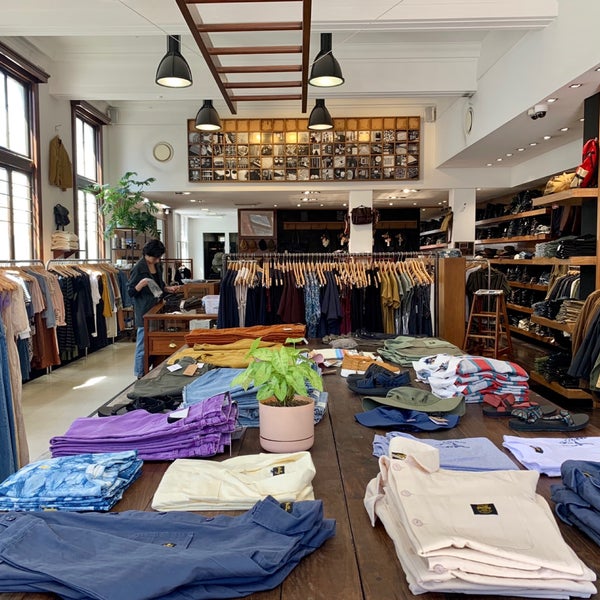 Maplestore - Clothing Store