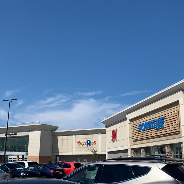 Photos at CF Markville - Shopping Mall in Markham