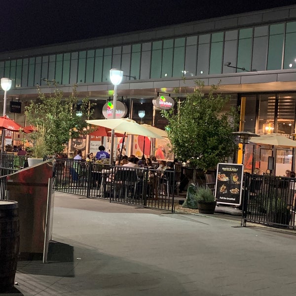 Ice 'n Cake - Sunnybrook - York Mills - Toronto, ON