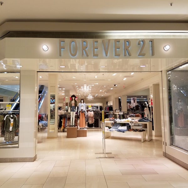 Forever 21 - 10 tips from 1008 visitors
