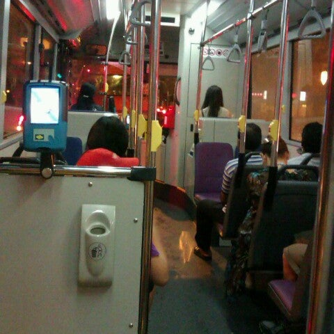 Tower Transit: Bus 857