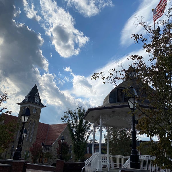 Ligonier Diamond - Ligonier, PA