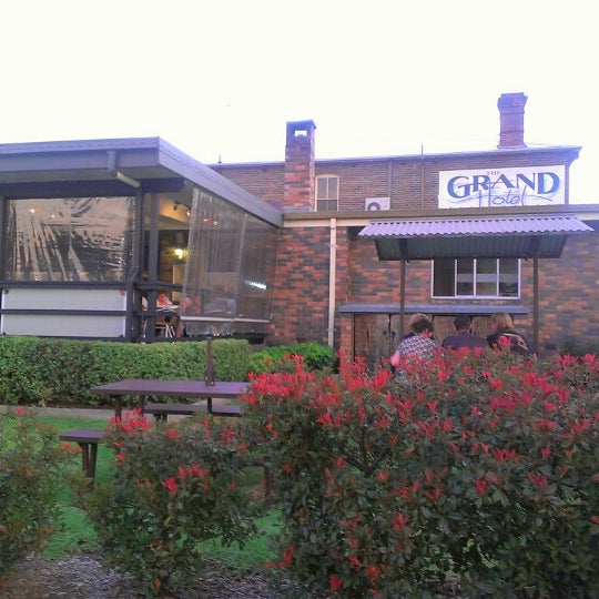 The Grand Hotel - Armidale, NSW