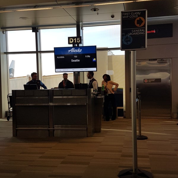 Photos at RDU - Gate D15 - 1 tip