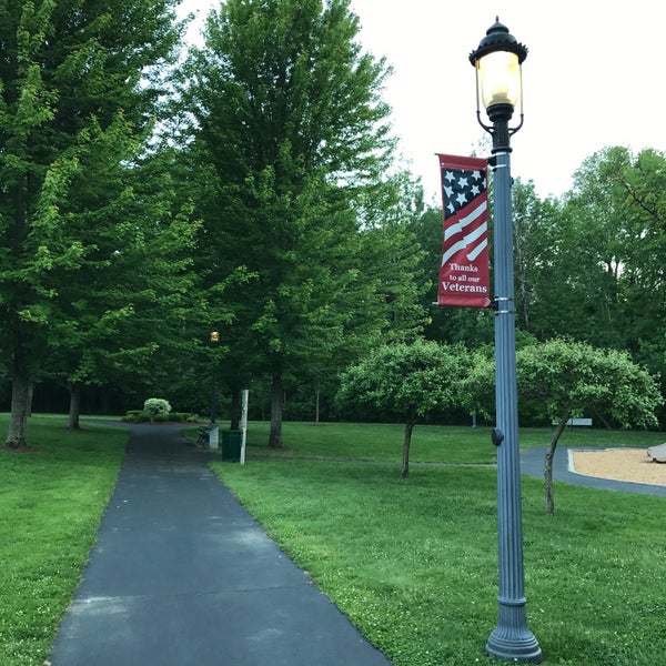 Bellingham Town Common - 3 tips from 141 visitors