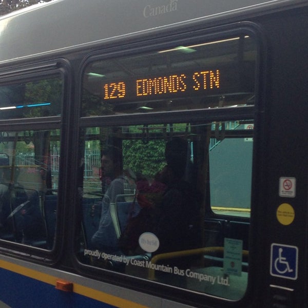 Bus 129 Metrotown/Edmonds - Bus Station in Burnaby