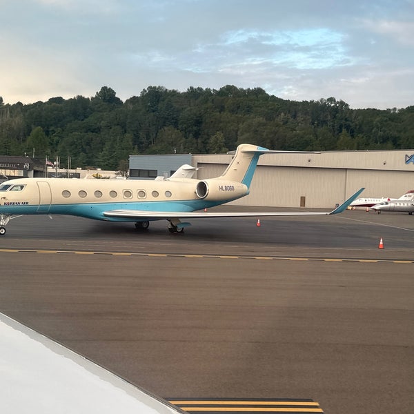 Boeing Field/King County International Airport (BFI) - Georgetown ...