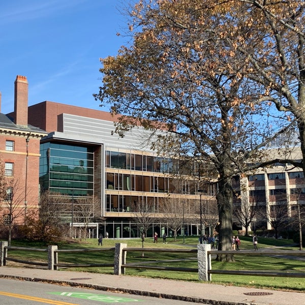 Northwest Science Building - College Science Building in Aggasiz ...