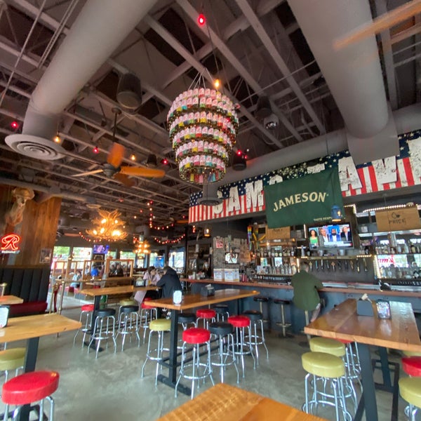 Sam's Tavern - Downtown Redmond - 3 tips from 272 visitors