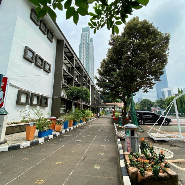 SMAN 3 Jakarta - 51 tips