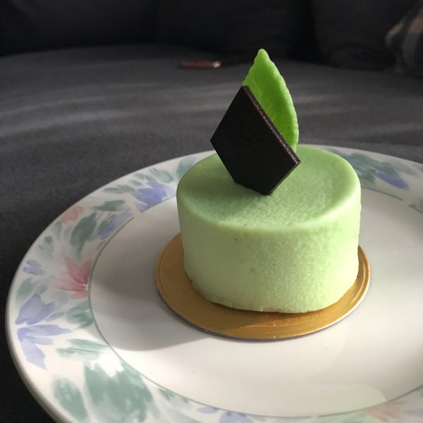 Maxim's Cakes - Bakery in Quarry Bay