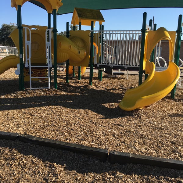 Ruby Young Elementary - Elementary School in DeSoto