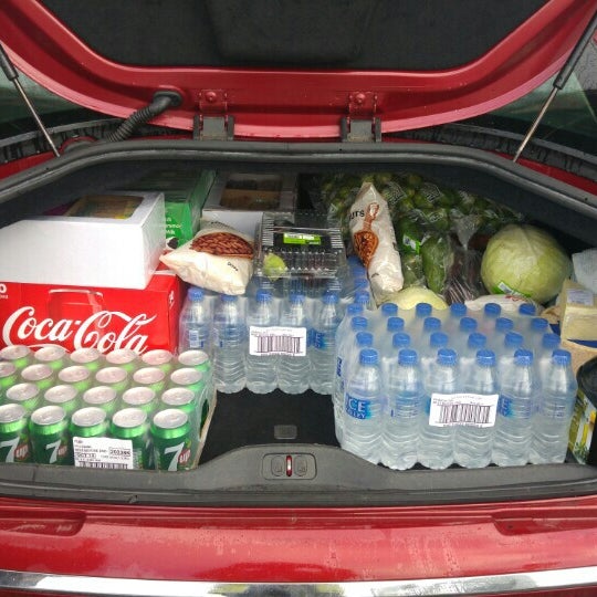 Makro - Irlam - 4 tips from 158 visitors