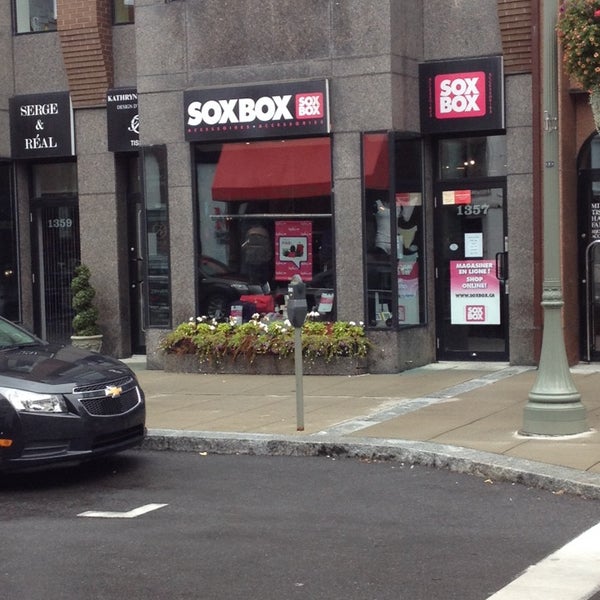 Photos at Sox Box (Greene Ave.) - Westmount, QC