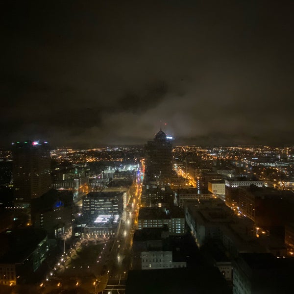 LeVeque Tower - Structure