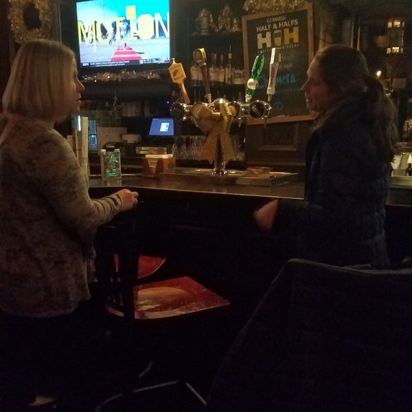 Ballydoyle Irish Pub - Pub